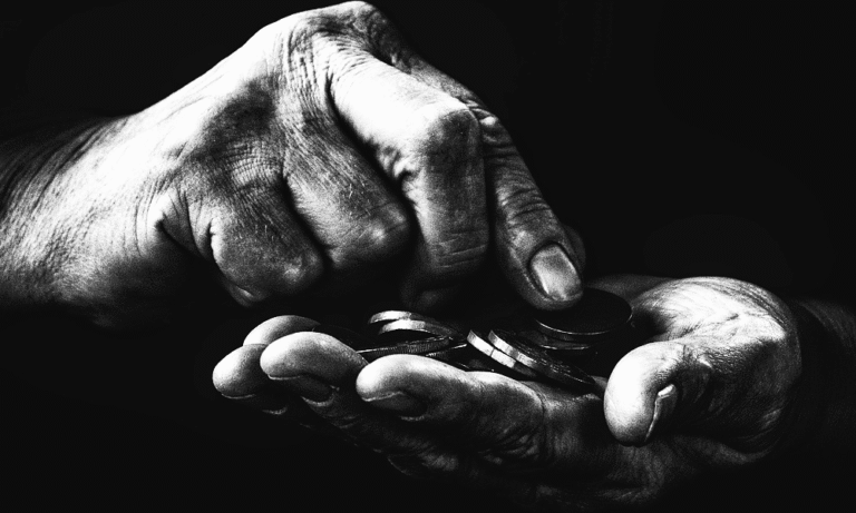 Ποιοι Συνταξιούχοι Παίρνουν τα 250 Ευρώ Αυτόματα